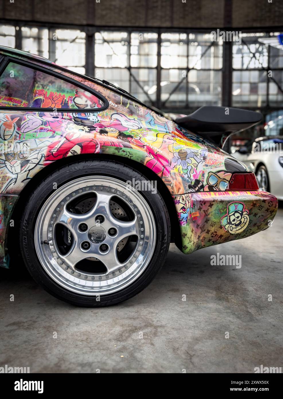 Rear left side of a Porsche 964 Turbo Stock Photo - Alamy