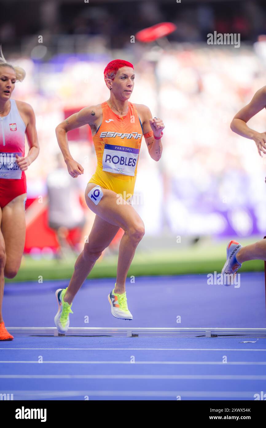 Carolina Robles participating in the 3000m Steeplechase at the Paris ...