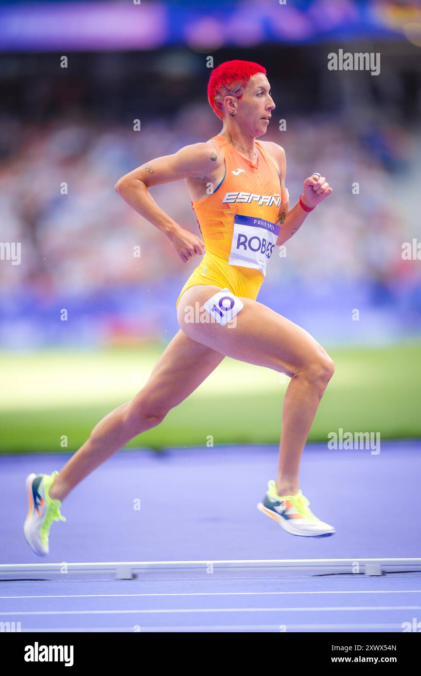 Carolina Robles participating in the 3000m Steeplechase at the Paris ...