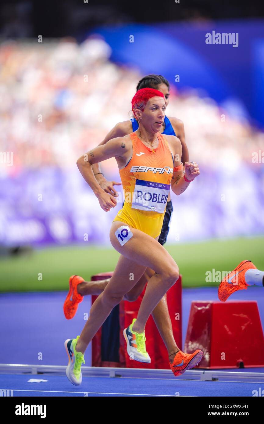 Carolina Robles participating in the 3000m Steeplechase at the Paris ...