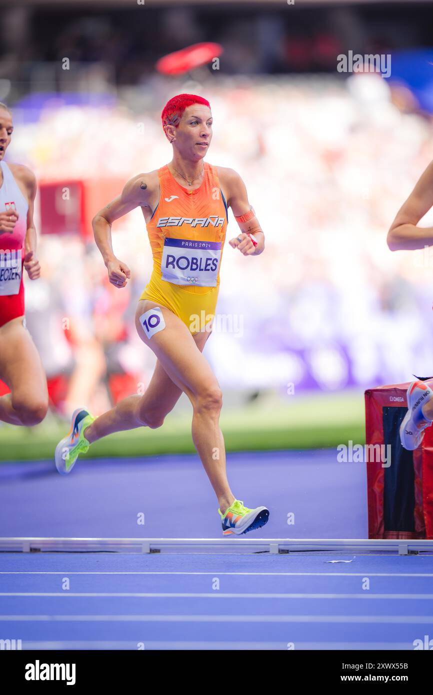 Carolina Robles participating in the 3000m Steeplechase at the Paris ...