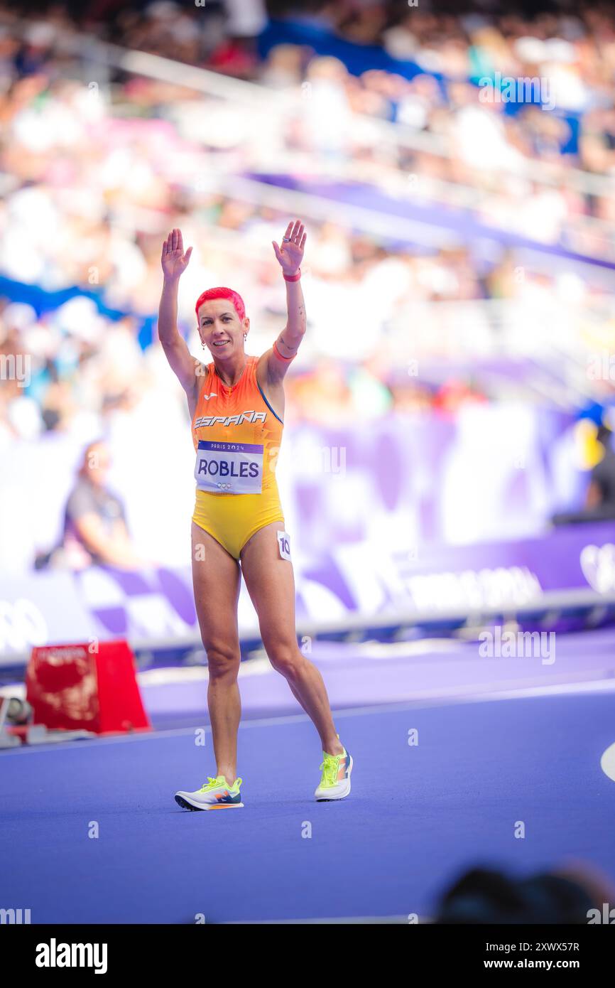 Carolina Robles participating in the 3000m Steeplechase at the Paris ...