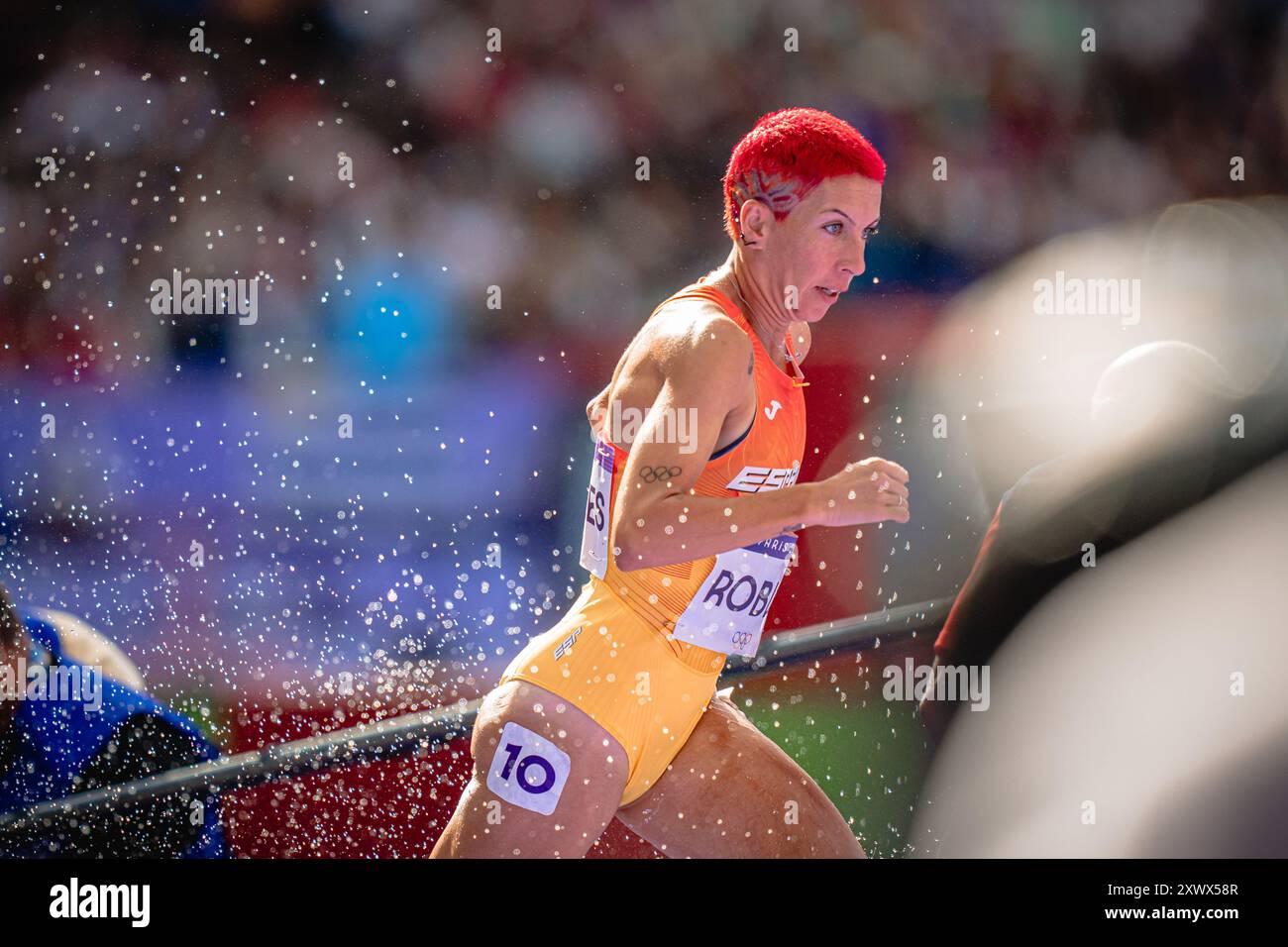 Carolina Robles participating in the 3000m Steeplechase at the Paris ...