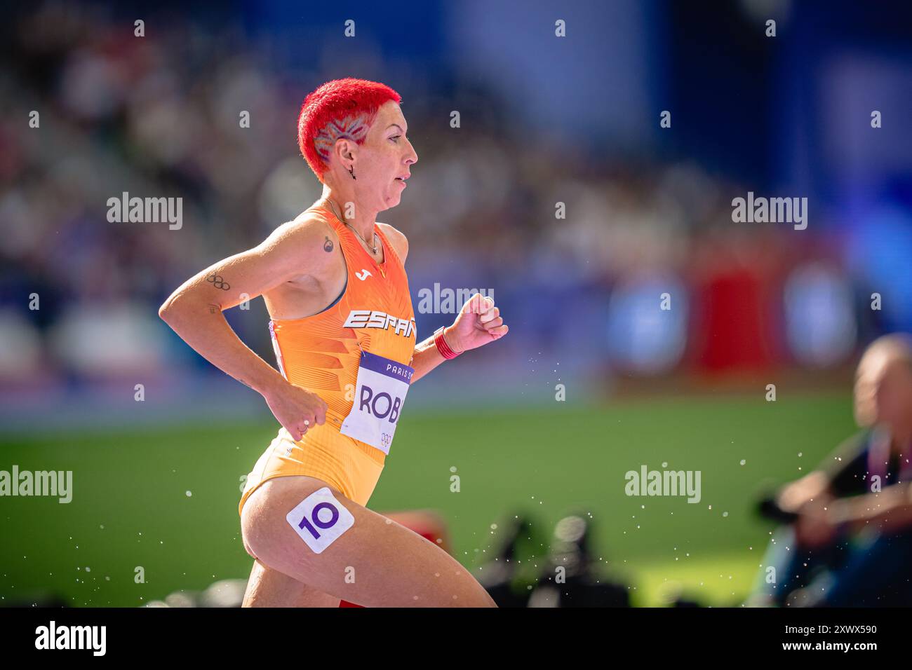 Carolina Robles participating in the 3000m Steeplechase at the Paris ...