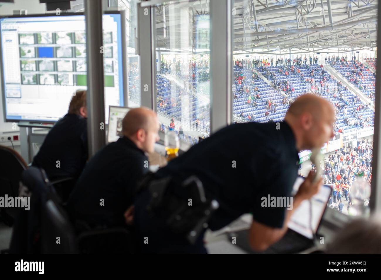 Police officers monitoring crowd hi-res stock photography and images ...
