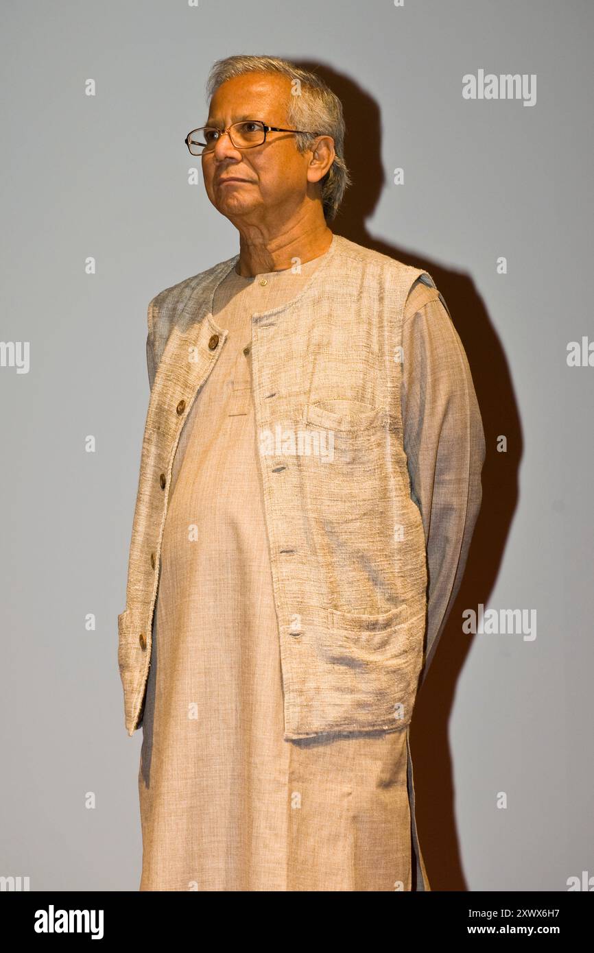 Nobel Peace Prize, Muhammad Yunus Stock Photo - Alamy