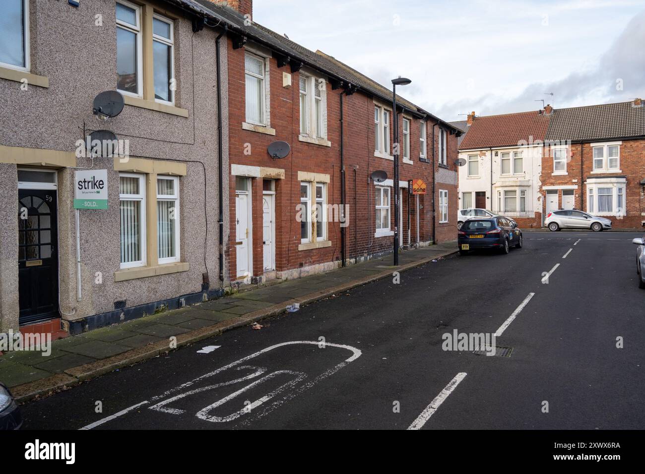 Highlighting the residential architecture and family life hi-res stock ...