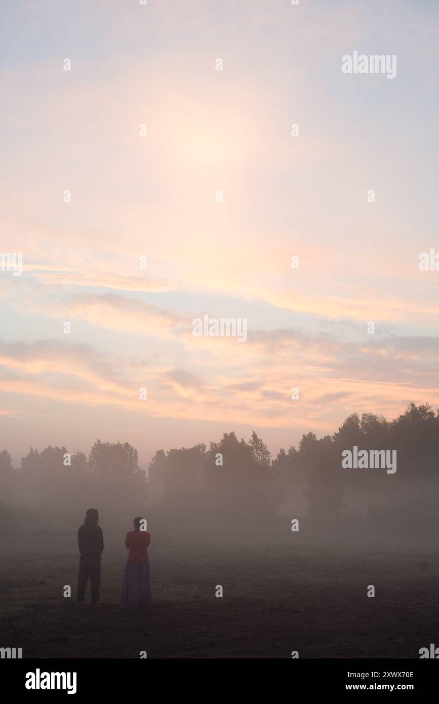 Scene depicting two people hi-res stock photography and images - Alamy