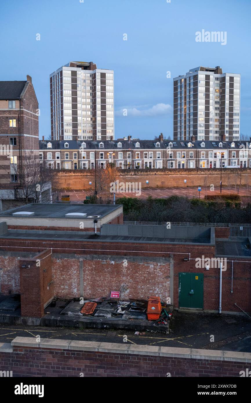 Juxtaposed houses hi-res stock photography and images - Alamy