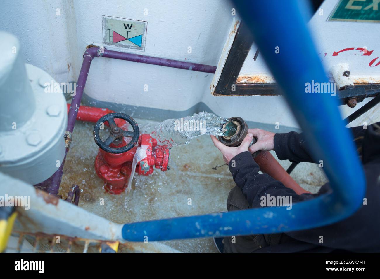 Force dynamic hi-res stock photography and images - Alamy