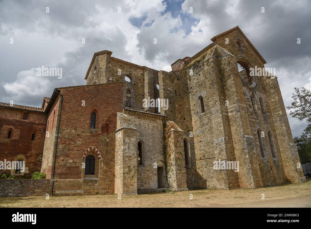 Abbey of San Galgano, apse side Stock Photo - Alamy