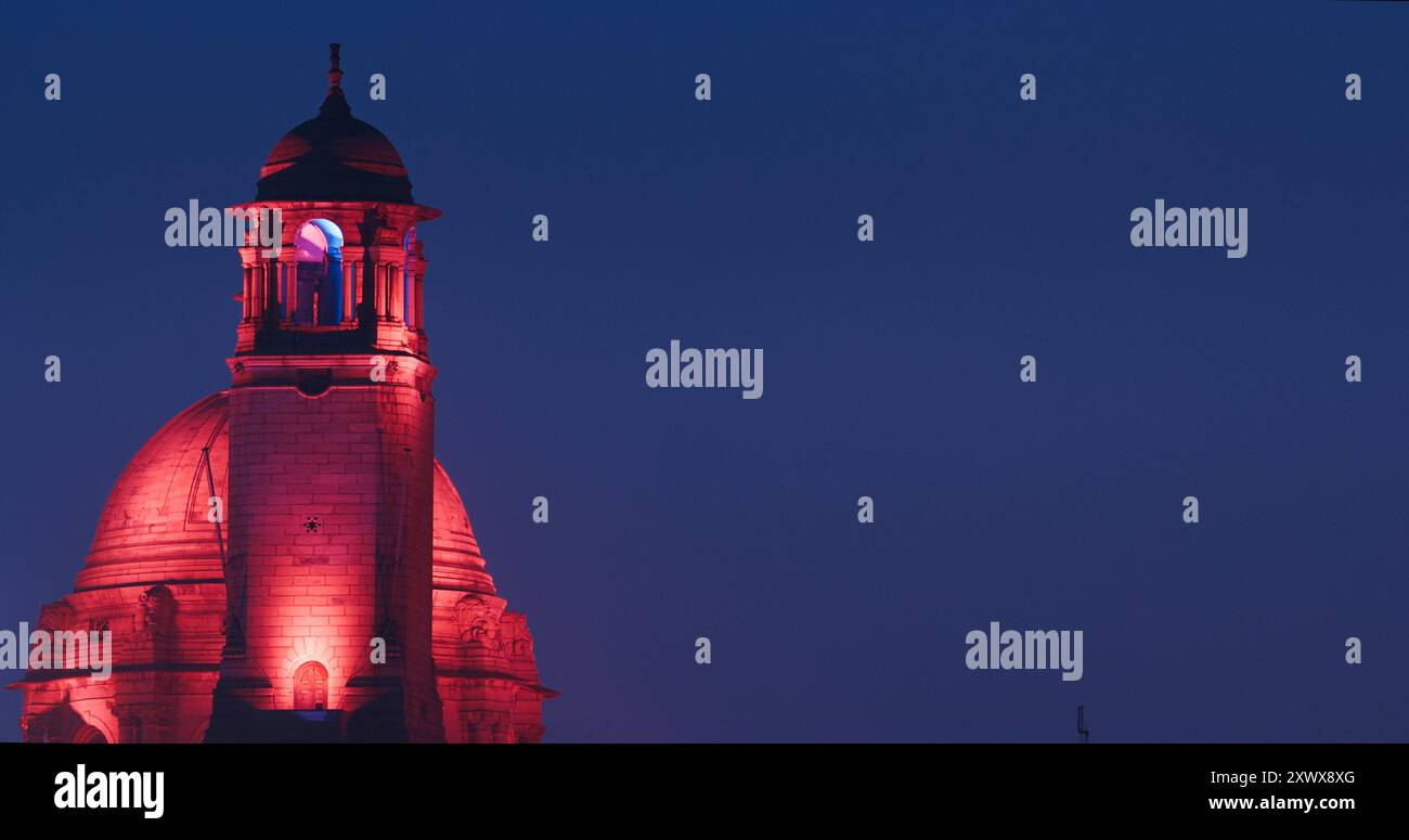 New Delhi, Delhi, India. Close up of Rashtrapati Bhavan, Bell tower and ...