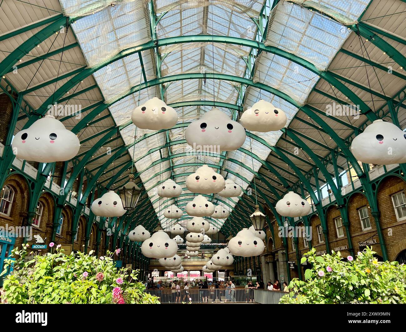 Covent Garden Apple Market art installation, Little Cloud World, by ...