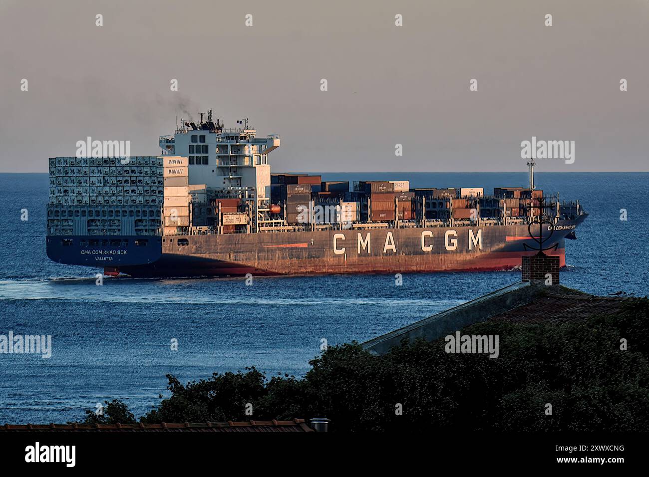 Marseille, France. 19th Aug, 2024. The container ship Khao Sok of the ...