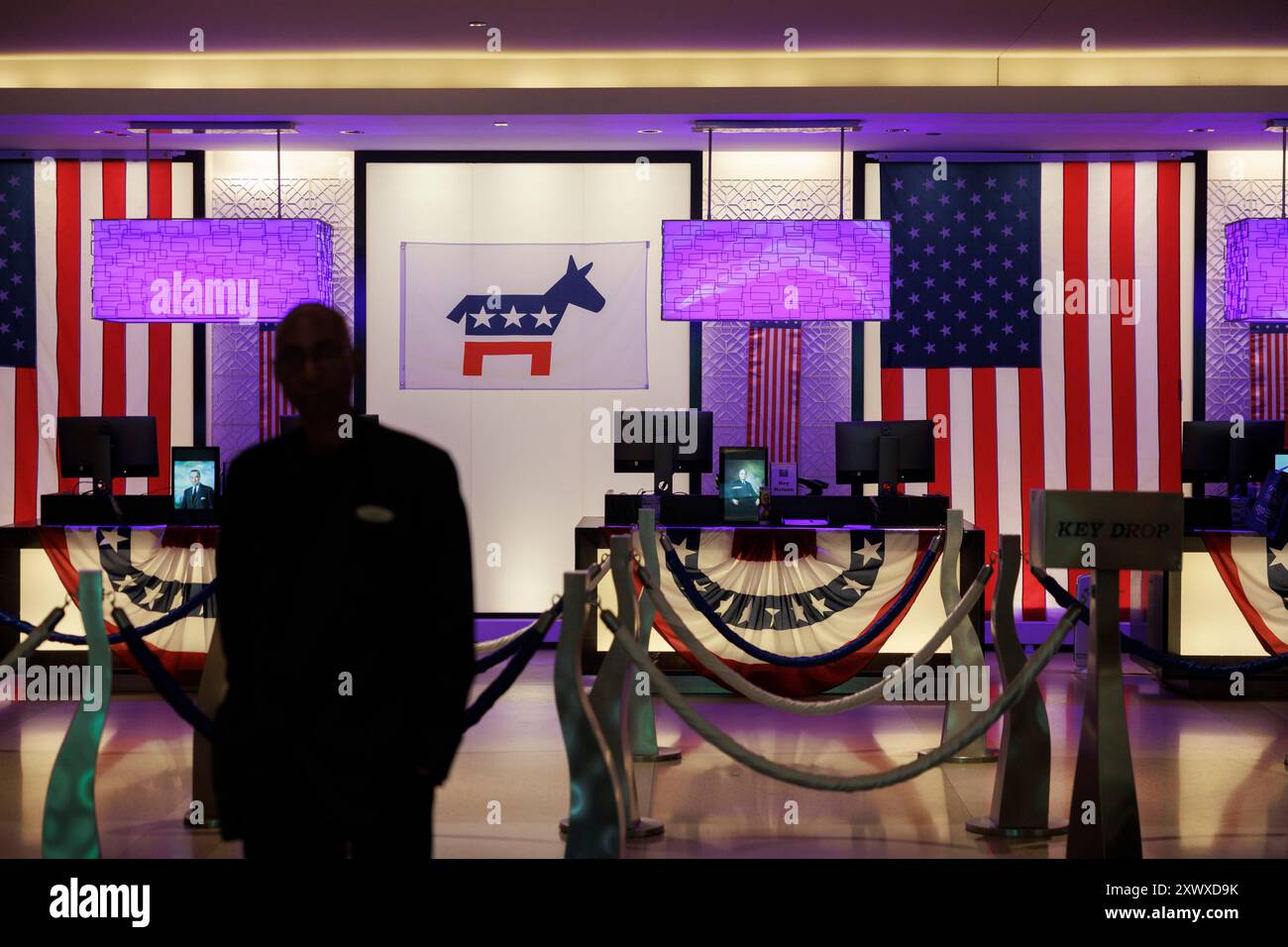 Mccormick place hotel hi-res stock photography and images - Alamy