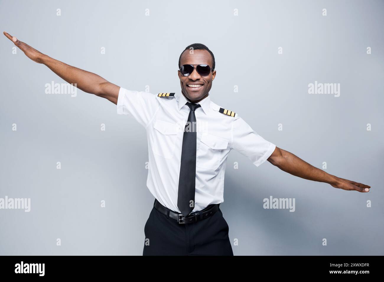 African standing pilot plane hi-res stock photography and images - Alamy
