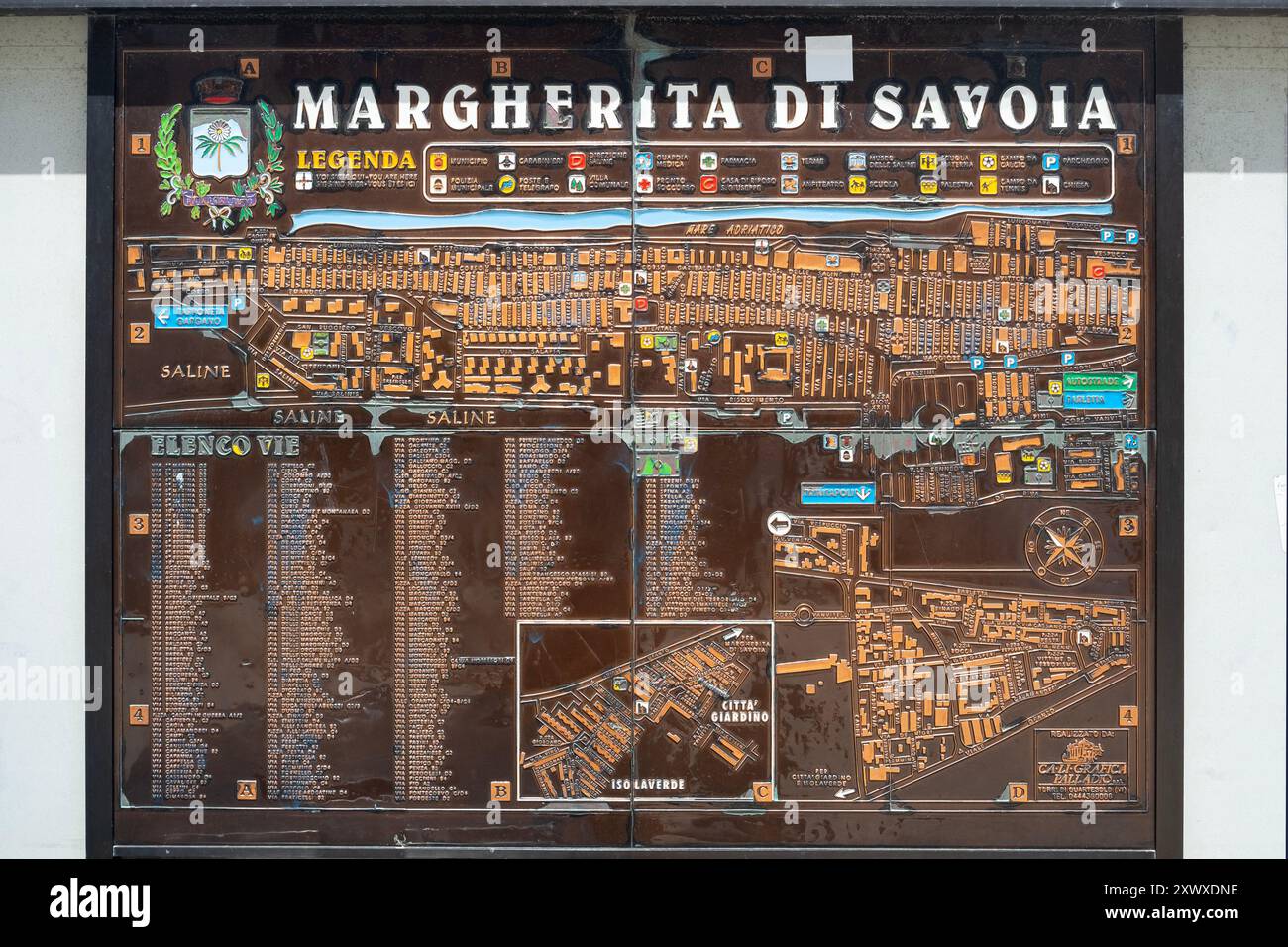 Relief map and italy hi-res stock photography and images - Alamy