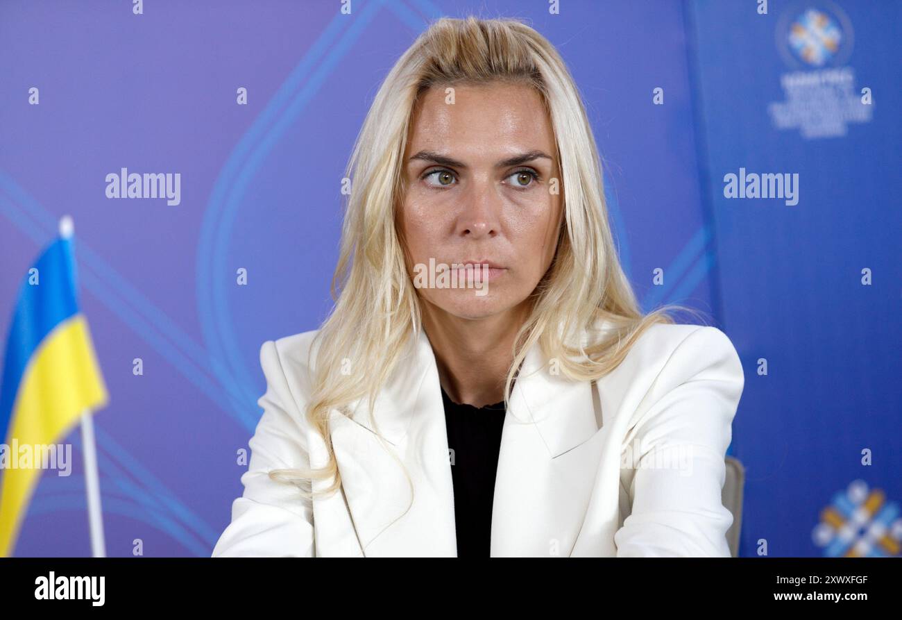 Anna zamazeeva hi-res stock photography and images - Alamy