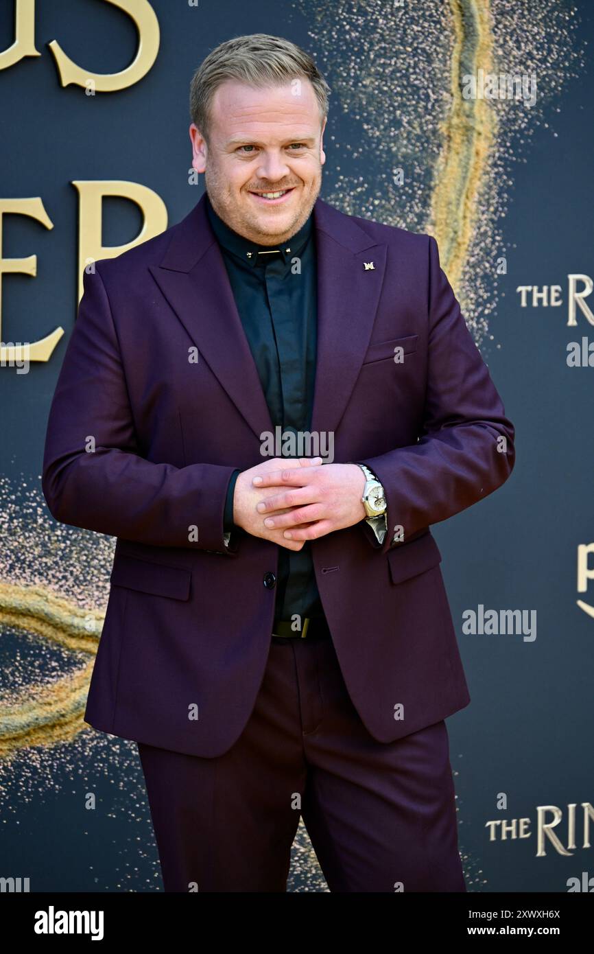 Owain Arthur, The Lord of the Rings: The Rings of Power, World Premiere, London, UK Stock Photo ...