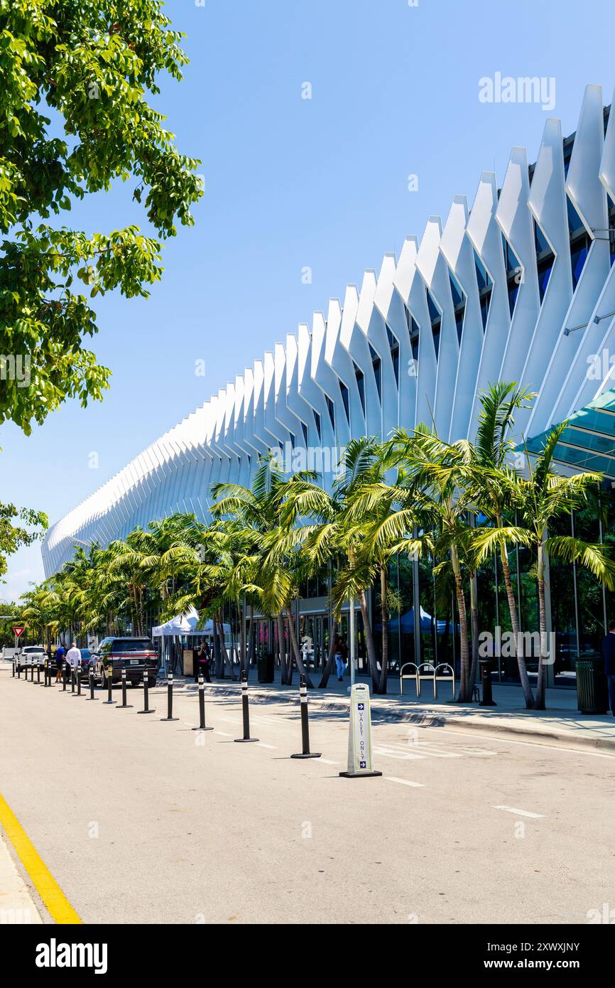 Miami beach exhibition hall hi-res stock photography and images - Alamy