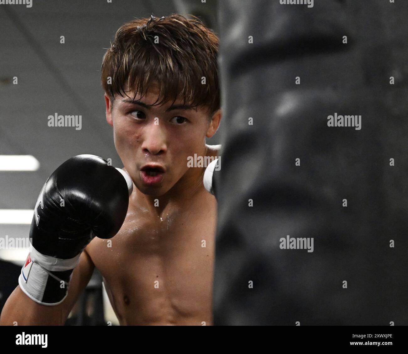 Four-weight world champion Naoya Inoue opened his practice to the media ...