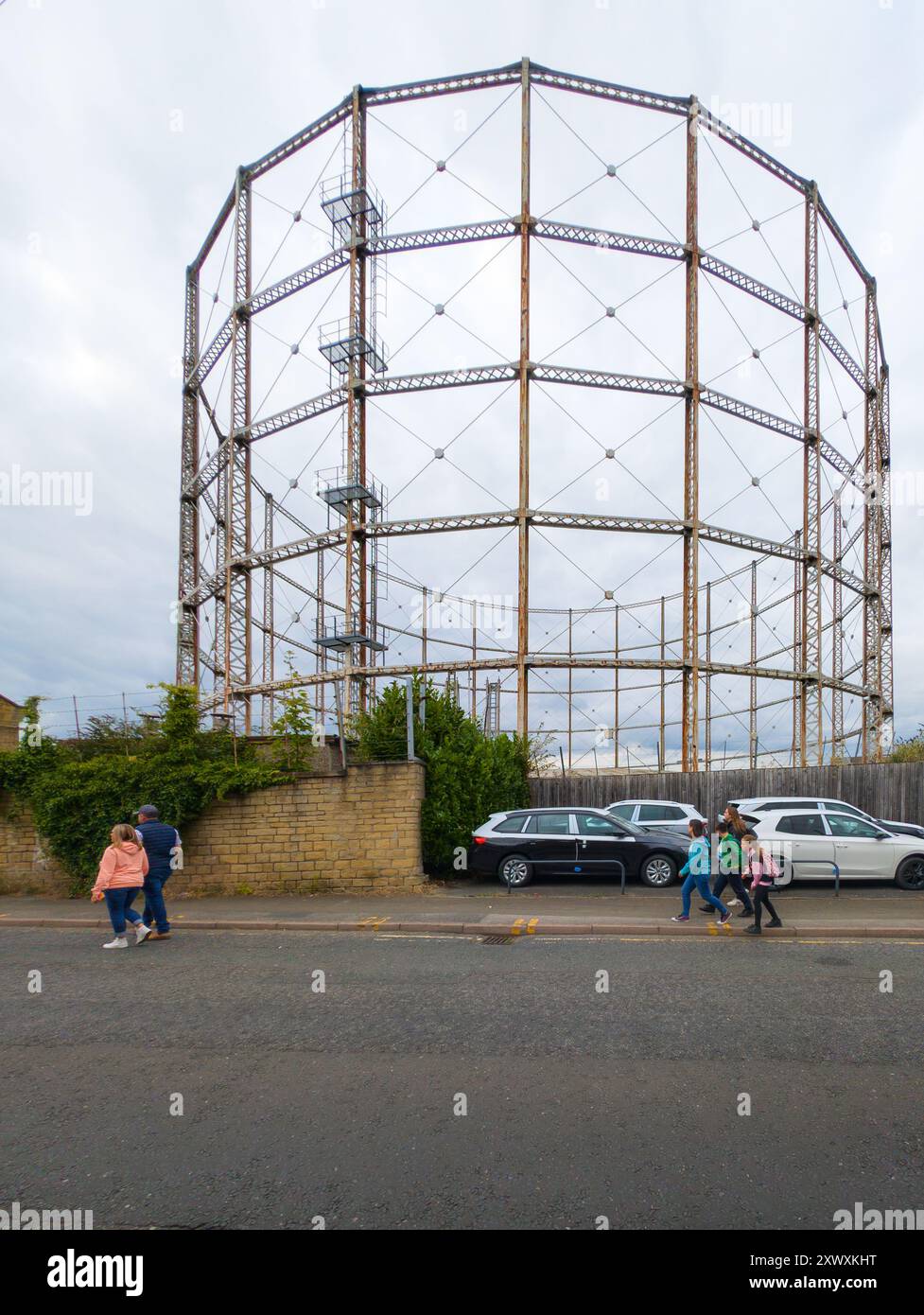 Gasometer uk hi-res stock photography and images - Alamy