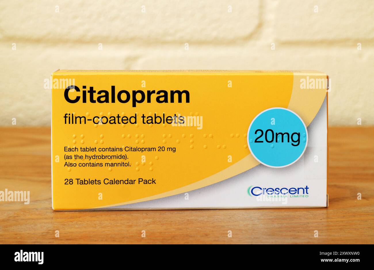 A 28 Tablets Calendar Pack of Citalopram 20mg film-coated tablets for ...