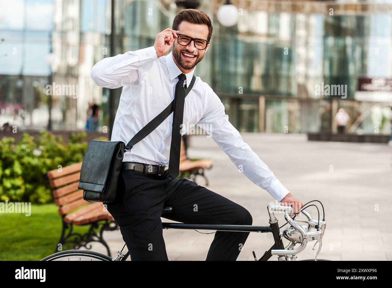 Work on wheels hi-res stock photography and images - Alamy