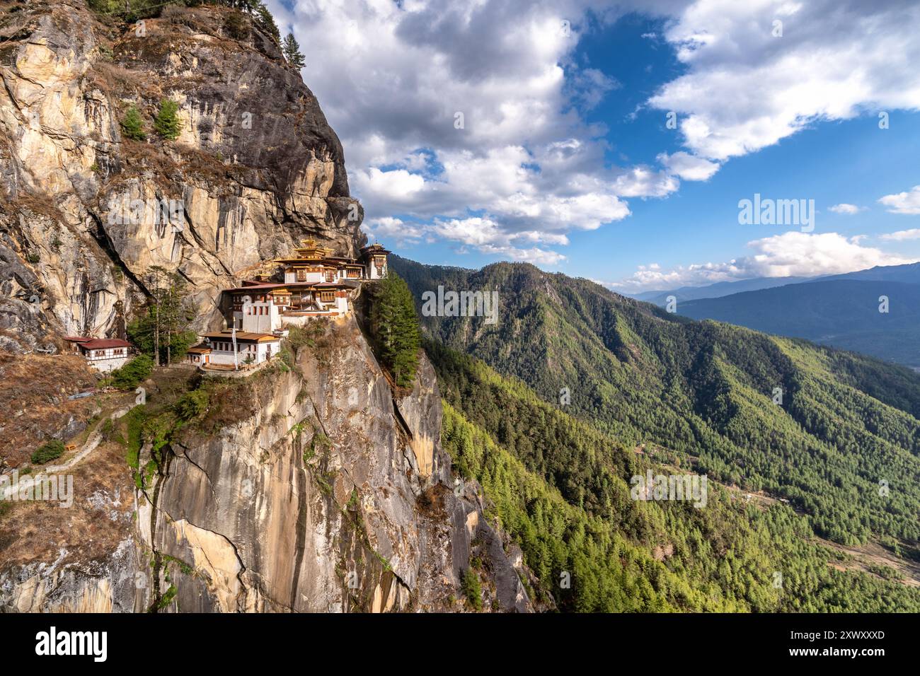 Paro Valley, Bhutan: Tiger's Nest Monastery Stock Photo - Alamy