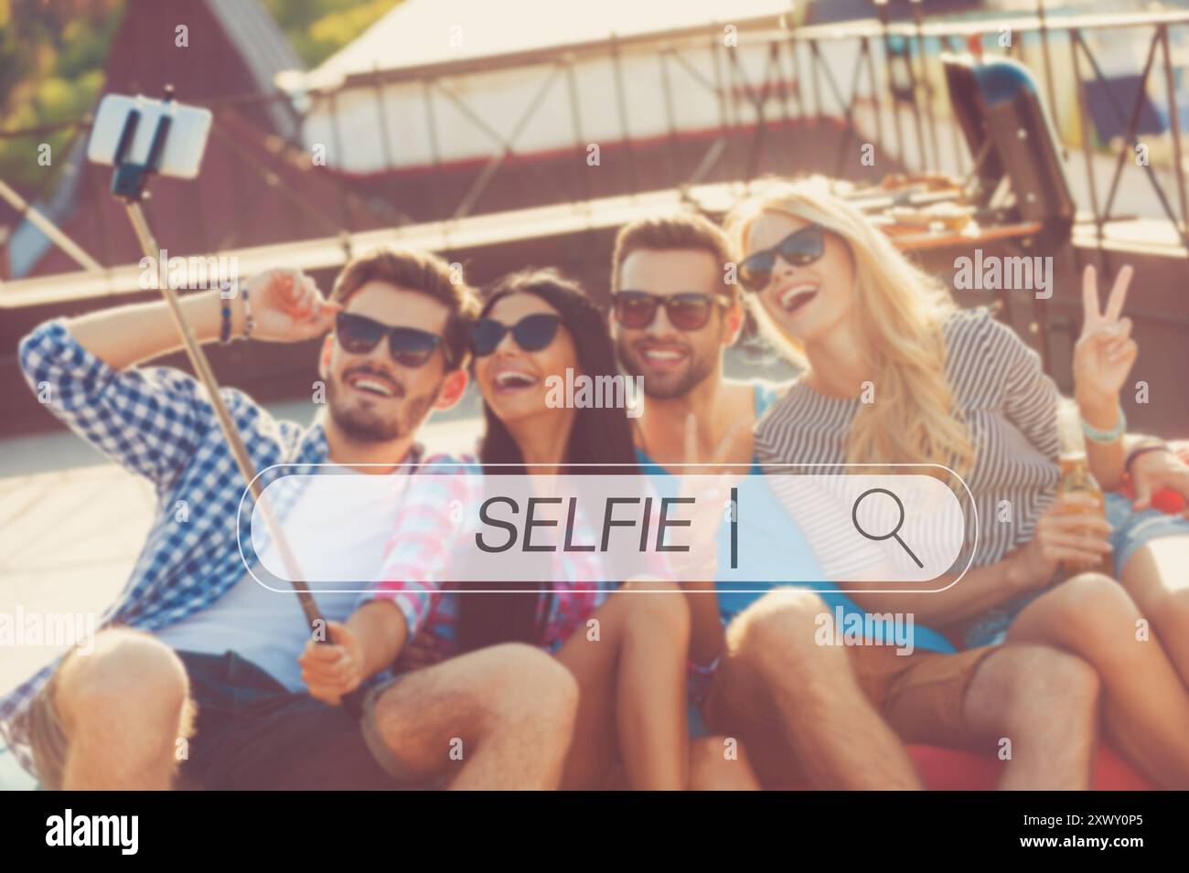 Selfie group top roof hi-res stock photography and images - Alamy
