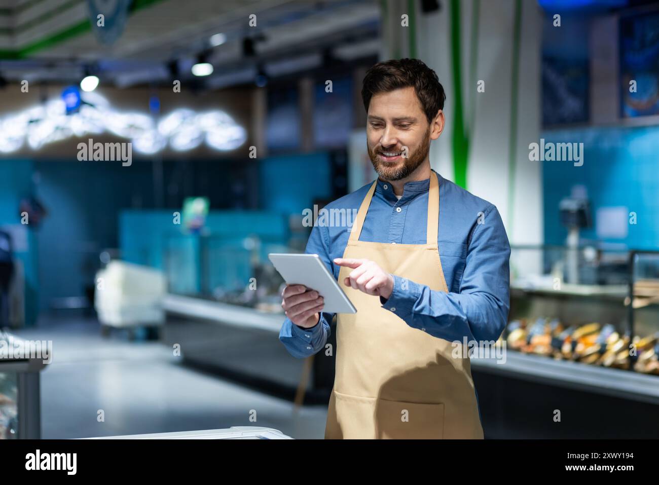 Inventory setting hi-res stock photography and images - Alamy