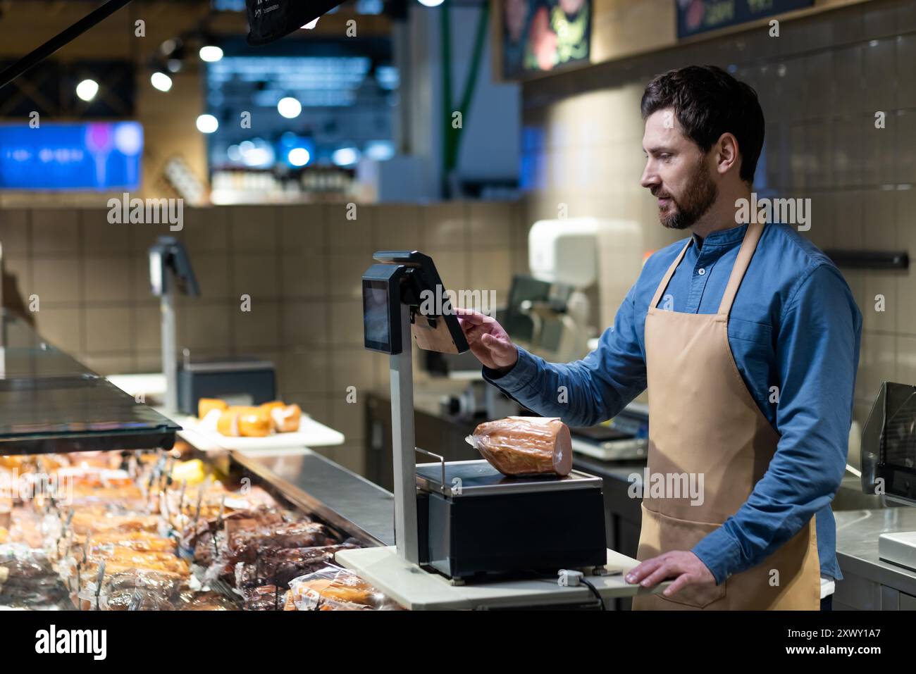 Scales for weighing meat hi-res stock photography and images - Alamy