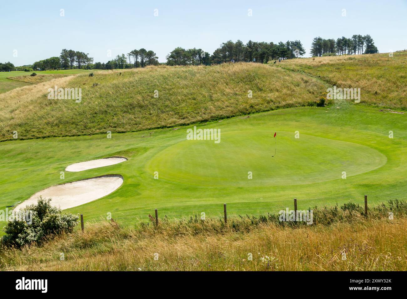 Golf Green on The Golf d'Etretat golf course, Etretat, Normandy, France ...