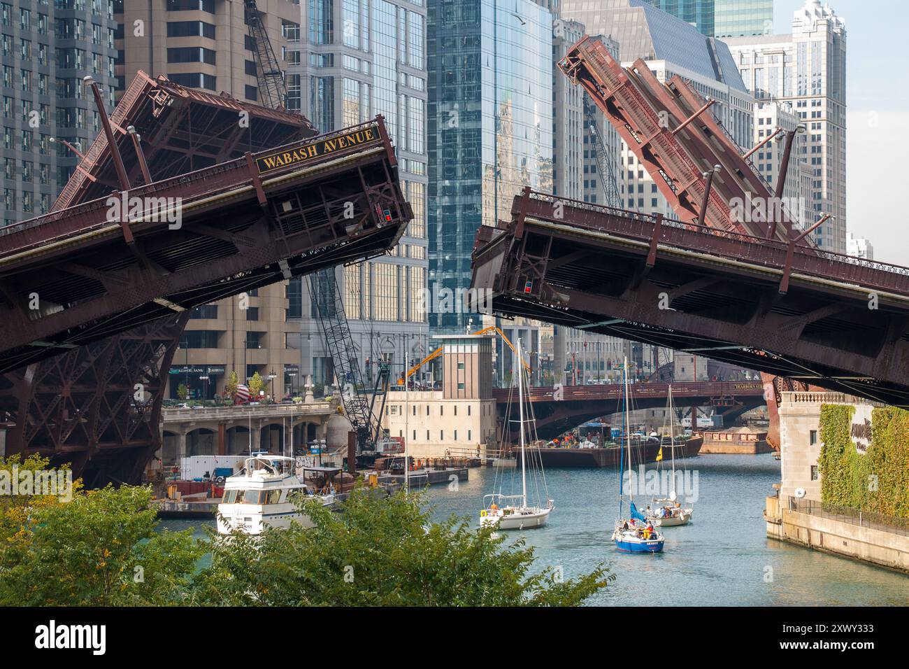 The Irv Kupcinet and Bataan-Corregidor Memorial Bridges over Chicago ...