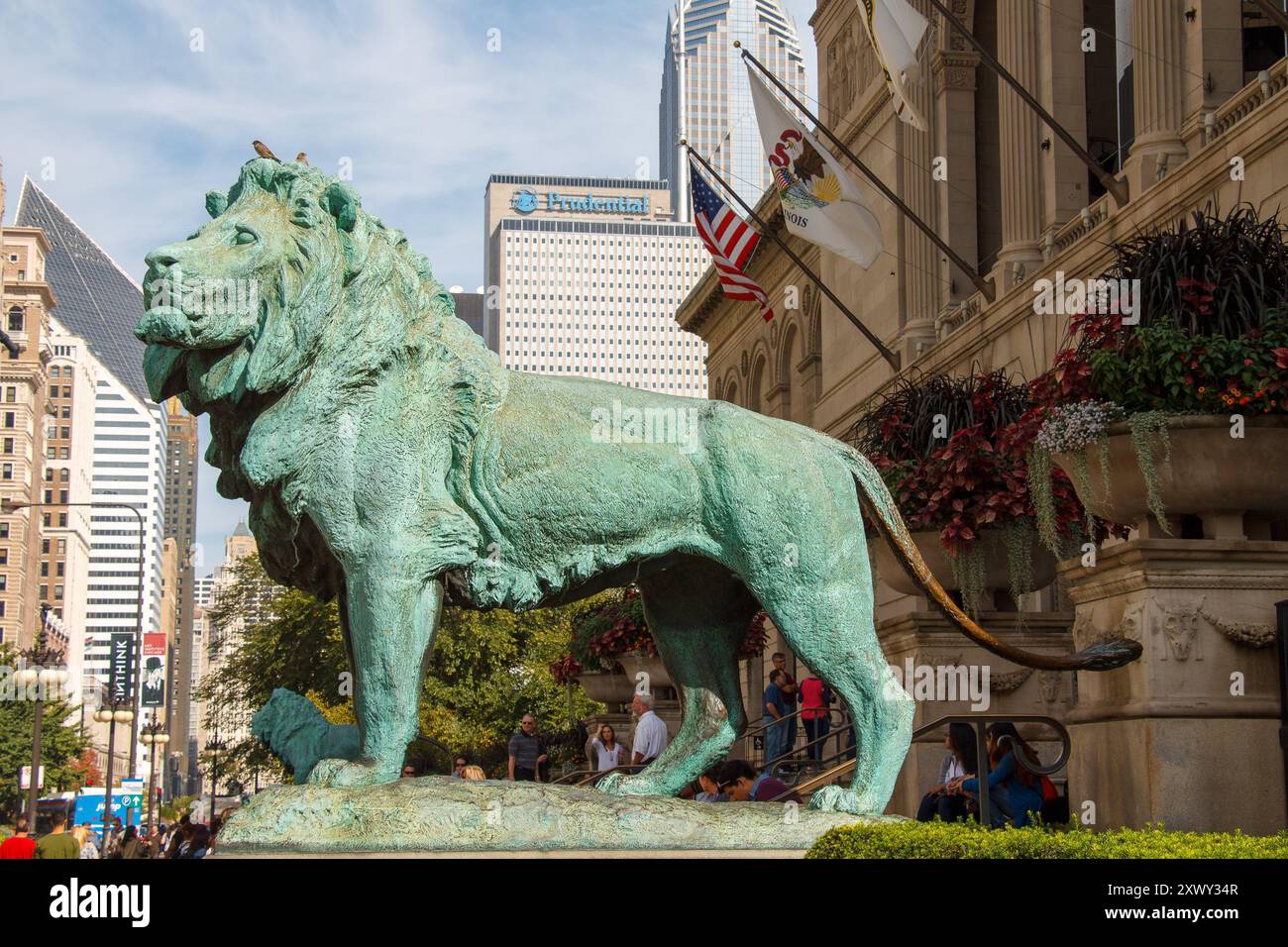 The lion bronze sculpture of the Art Institute of Chicago in Michigan ...
