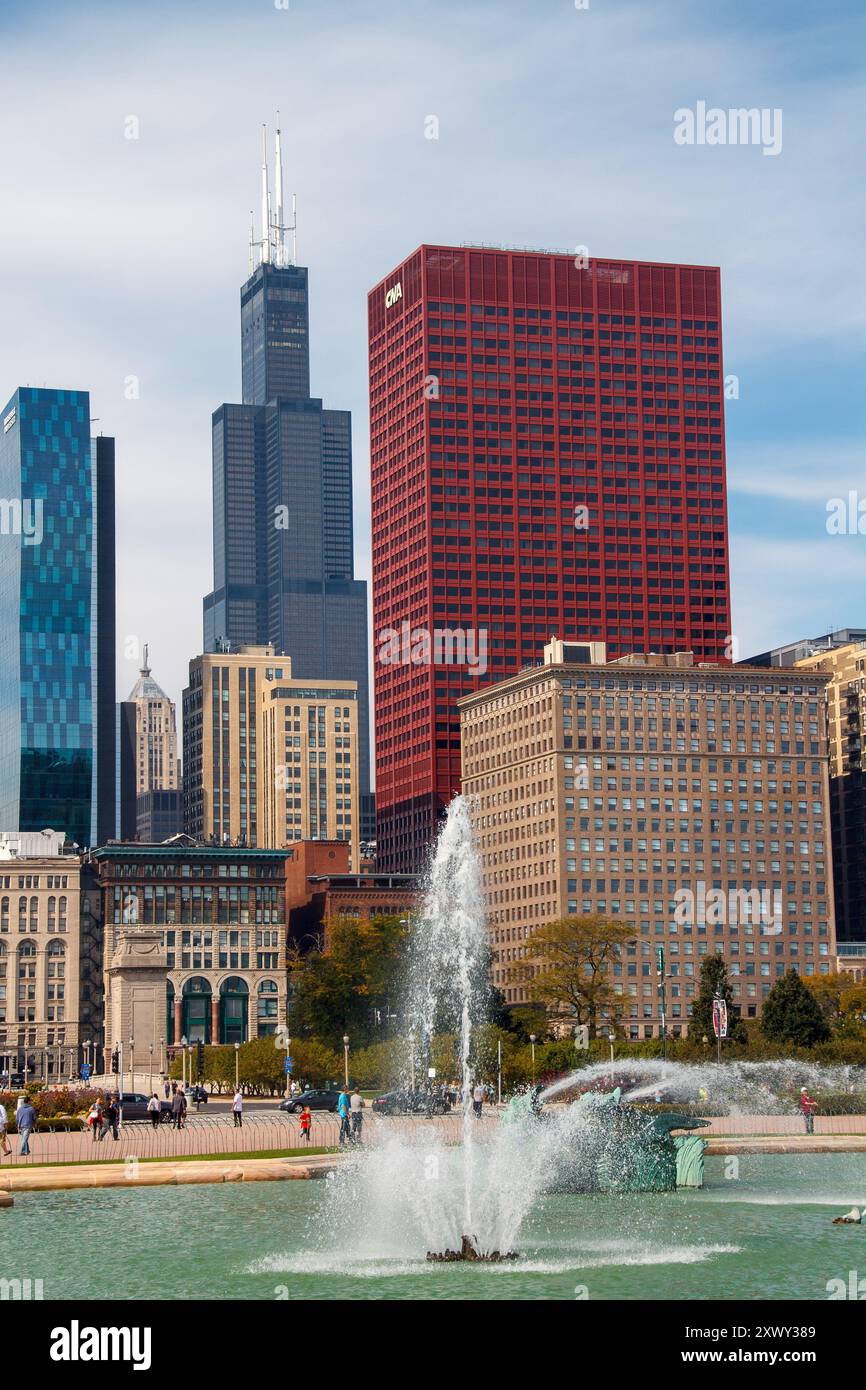The skyline with modern architecture buildings in Chicago, IL, USA ...
