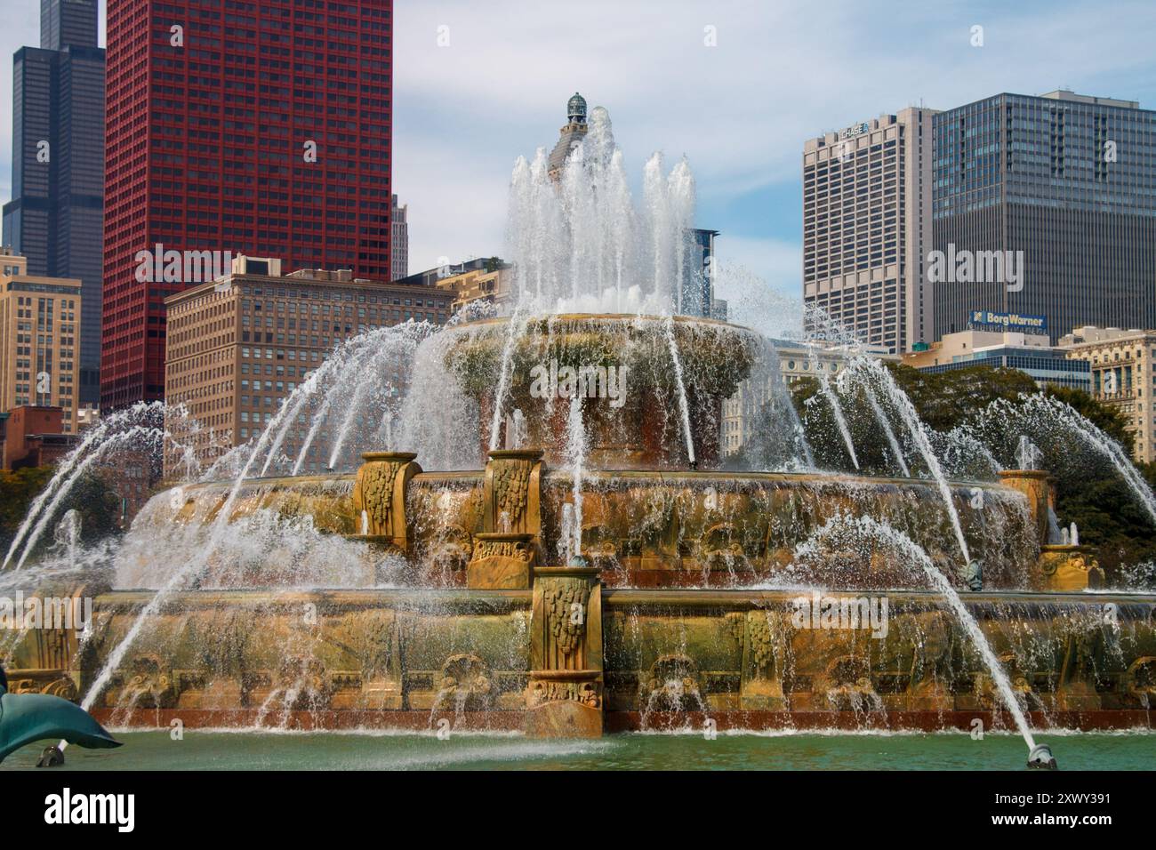 The buckingham fountain and the skyline with modern architecture ...