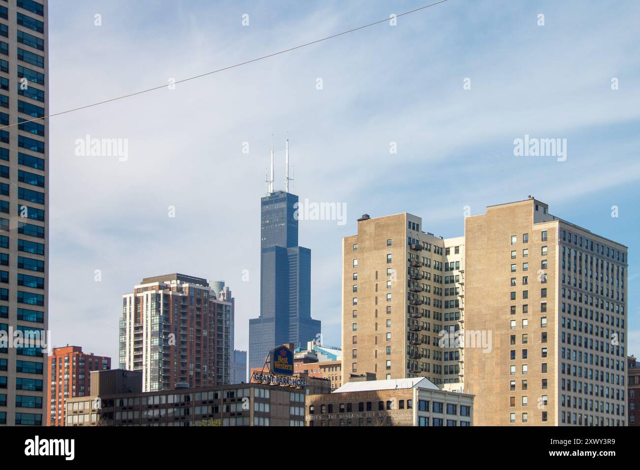 The Willis tower and the skyline with modern architecture buildings in ...