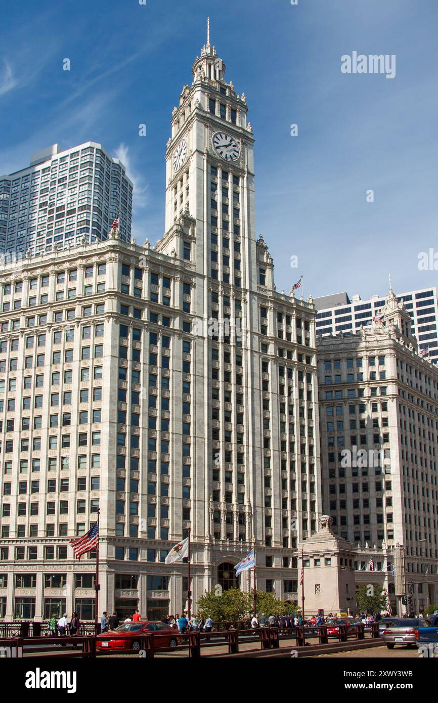 The Wrigley building iconic modern architecture building in downtown ...