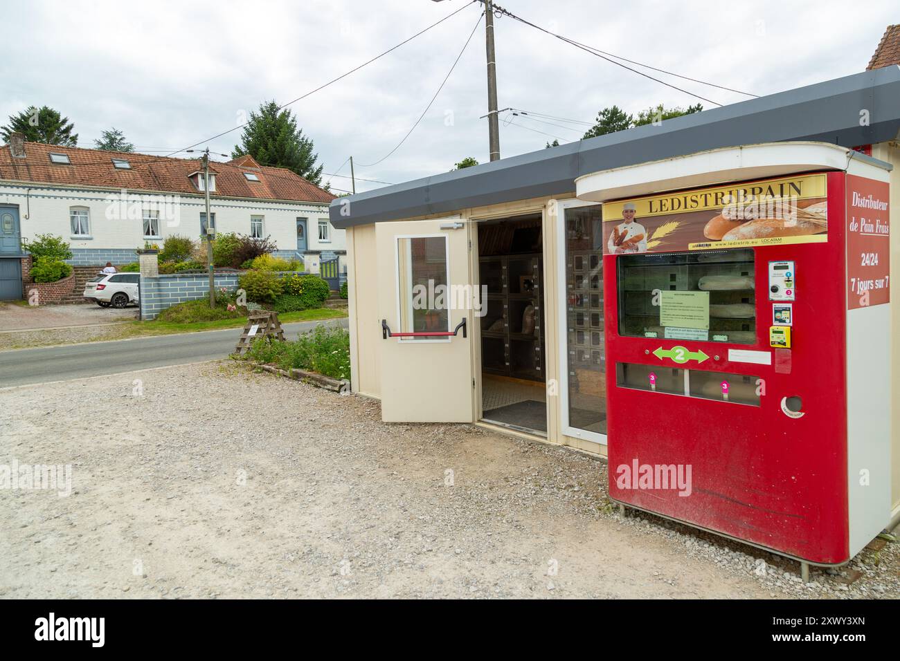 Food vending machine hi-res stock photography and images - Alamy