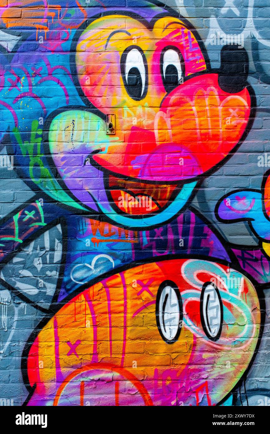 Street art mickey mouse hi-res stock photography and images - Alamy