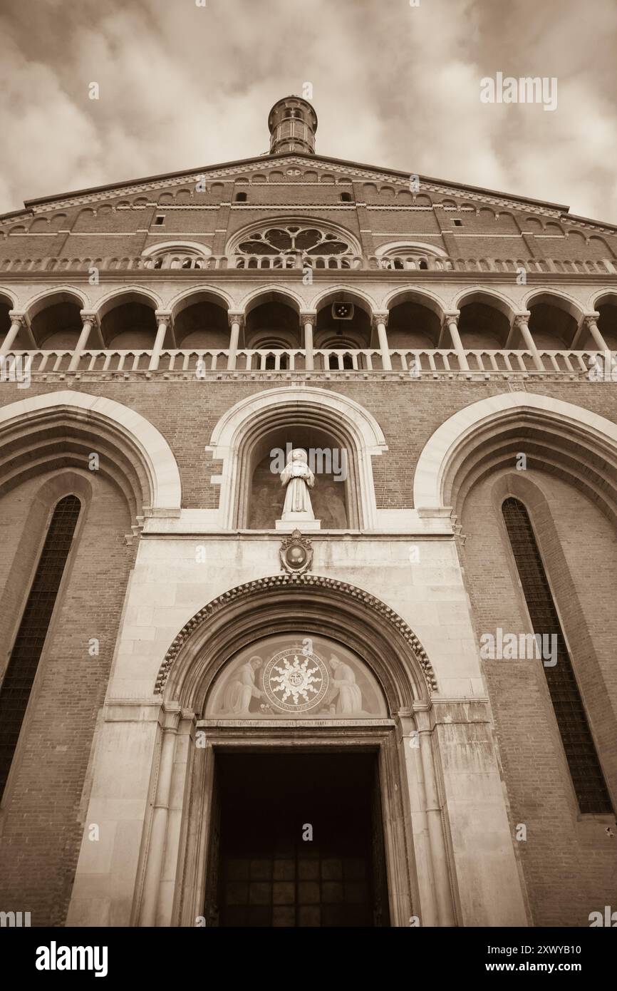 The facade of the famous 14th century basilica dedicated to Saint ...