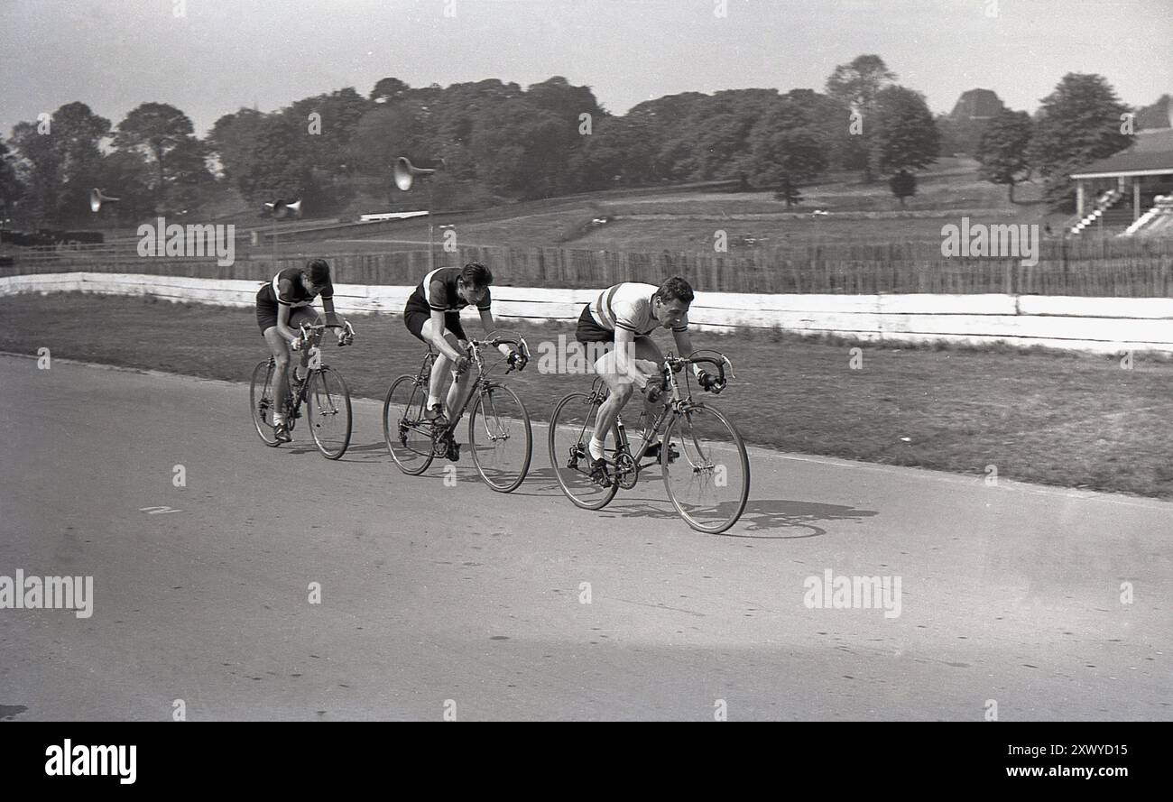 1960s, historical, male cyclists competing on a racing circuit Stock ...