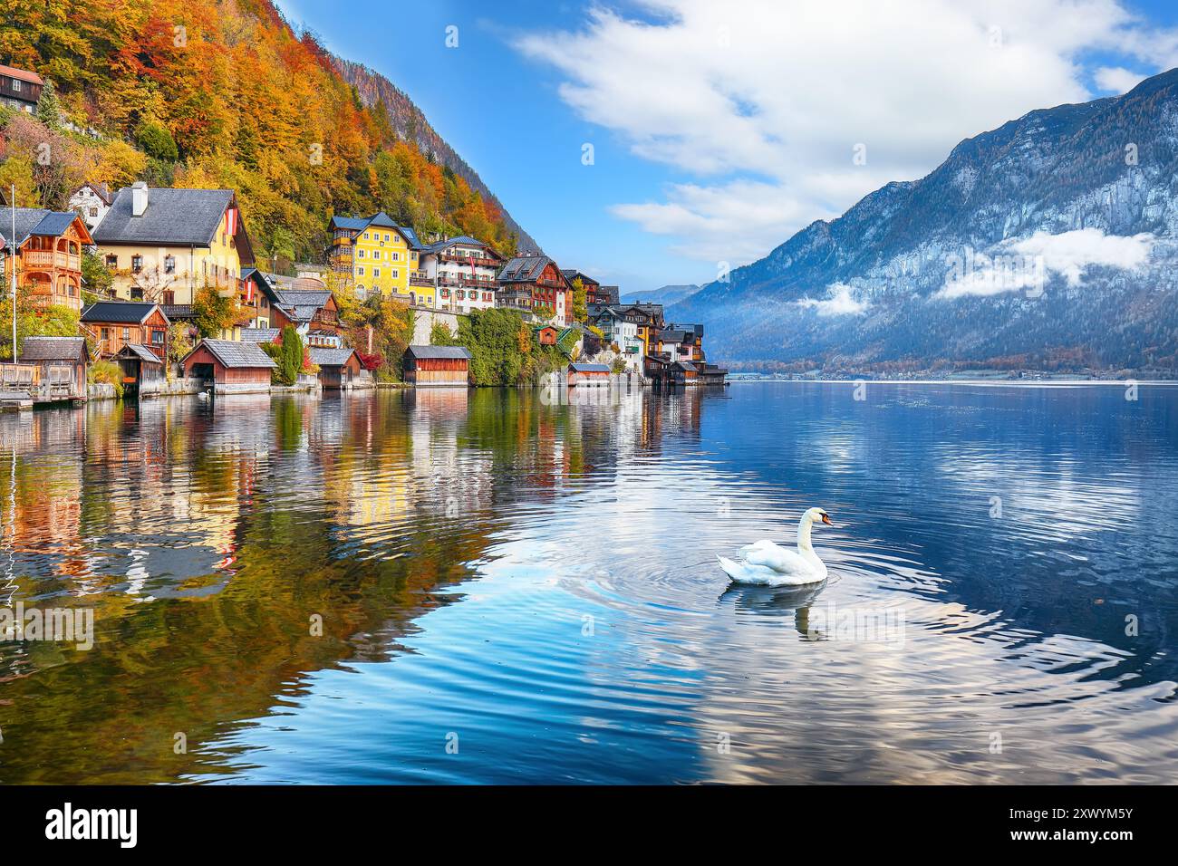 Amazing view of famous Hallstatt mountain village with Hallstatter lake ...
