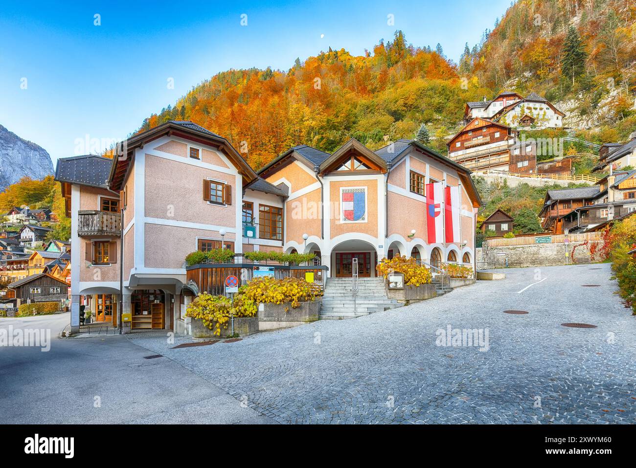 Stunning view on streets of famous Hallstatt mountain village. Popular ...