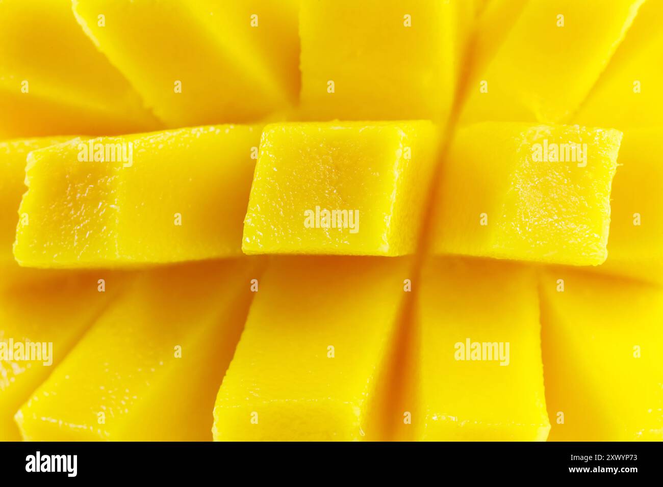 mango chunks macro closeup detail Stock Photo - Alamy