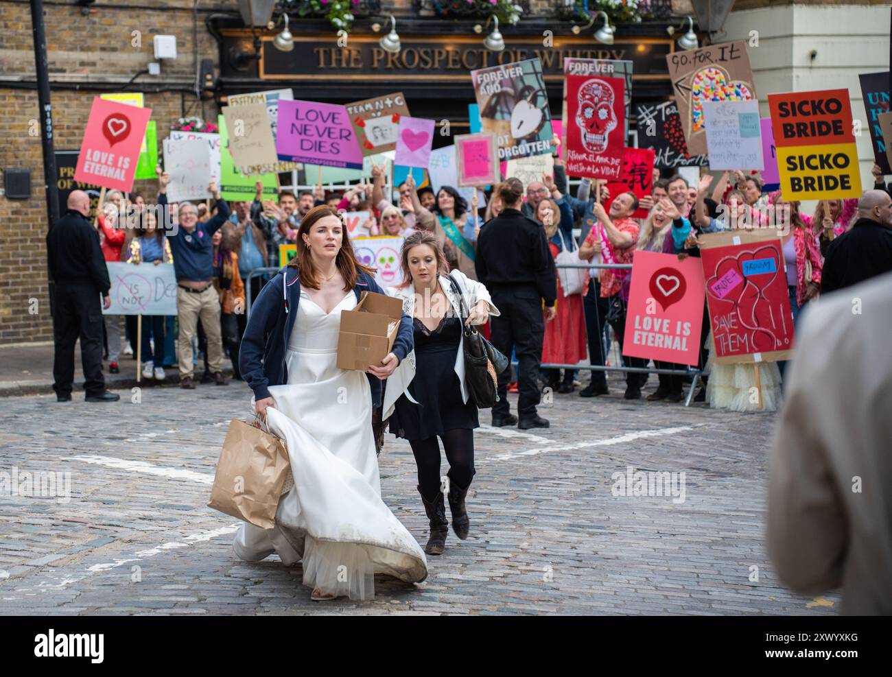 Aisling bea] hi-res stock photography and images - Alamy