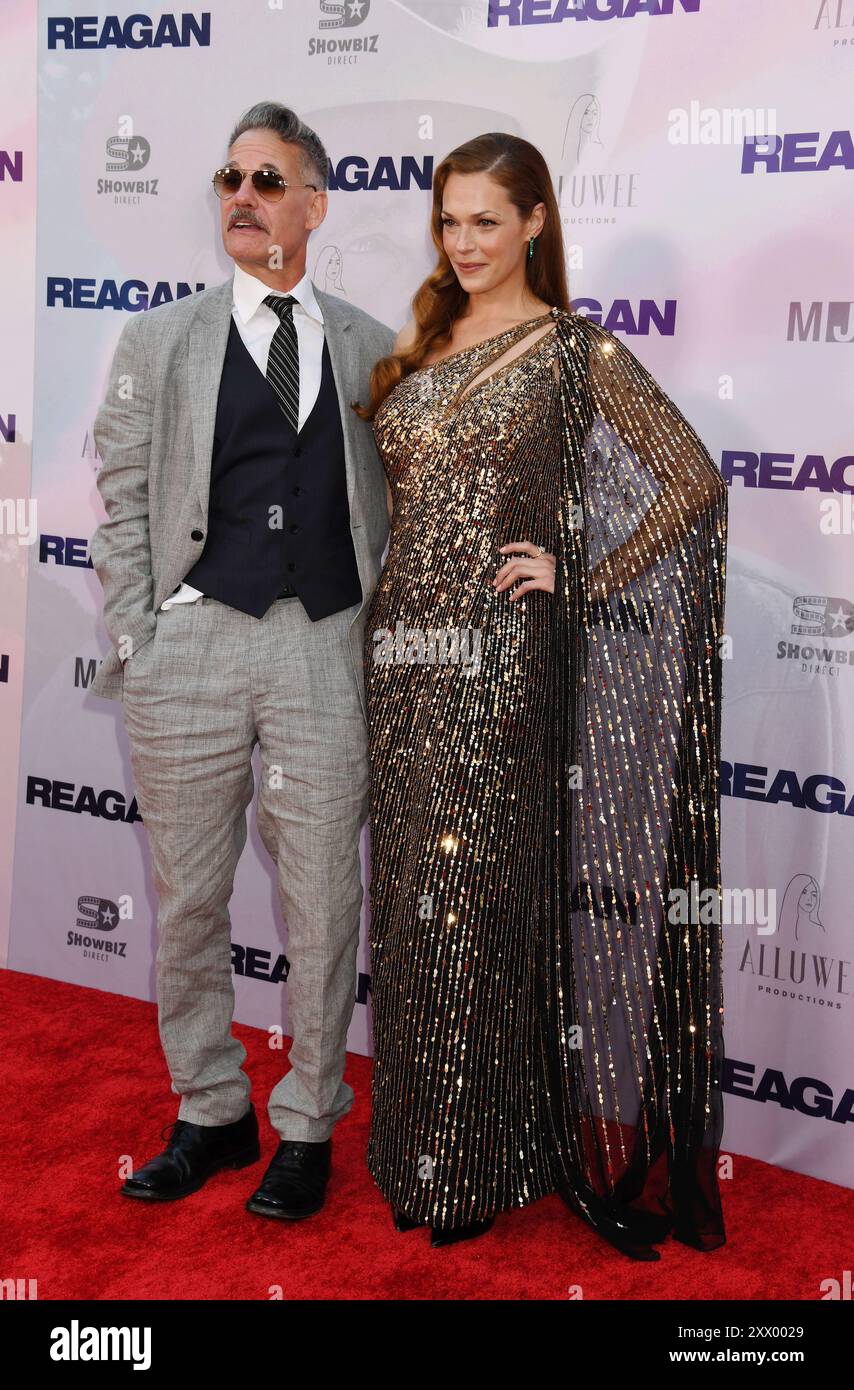 HOLLYWOOD, CALIFORNIA - AUGUST 20: (L-R) Adrian Pasdar and Amanda ...