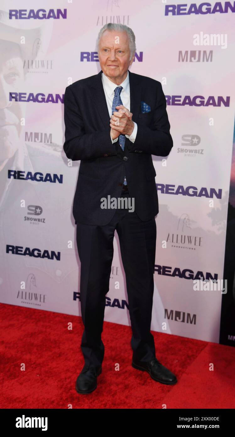 HOLLYWOOD, CALIFORNIA - AUGUST 20: Jon Voight attends the Los Angeles ...