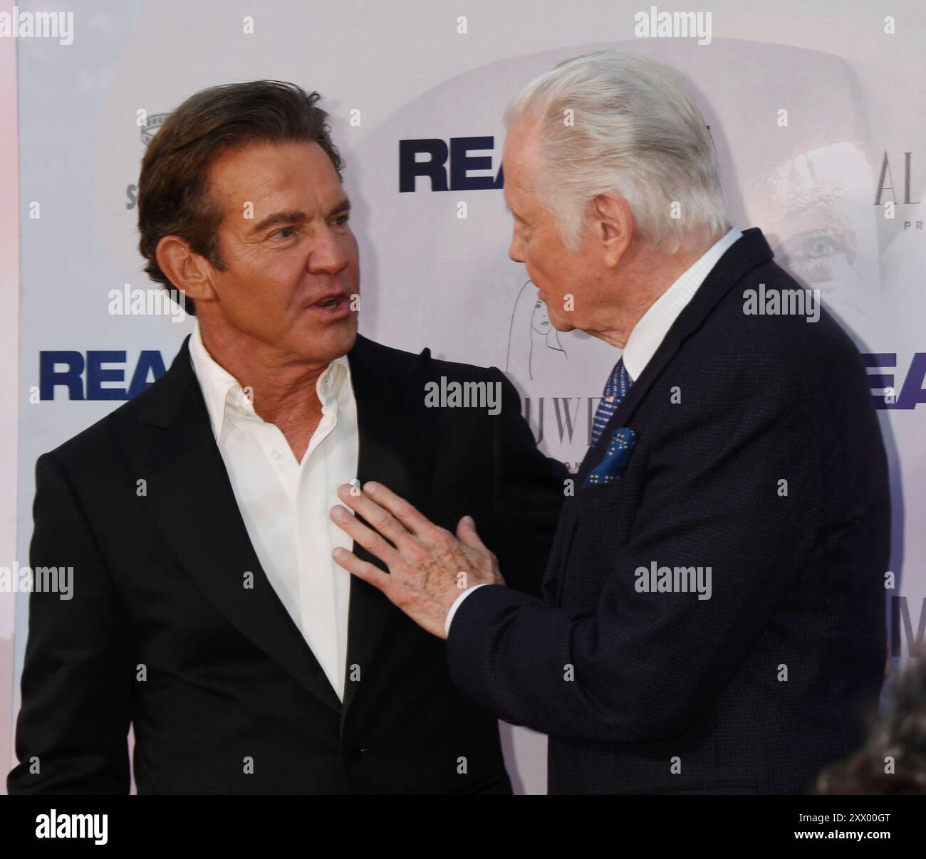 HOLLYWOOD, CALIFORNIA - AUGUST 20: (L-R) Dennis Quaid and Jon Voight ...
